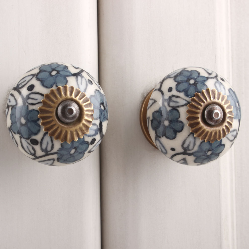 Grey Tiny Flower Cabinet Knob
