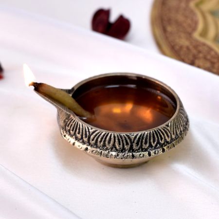 Buy Beautiful Brass Diwali Diya and Pital Diyas for Pooja Online
