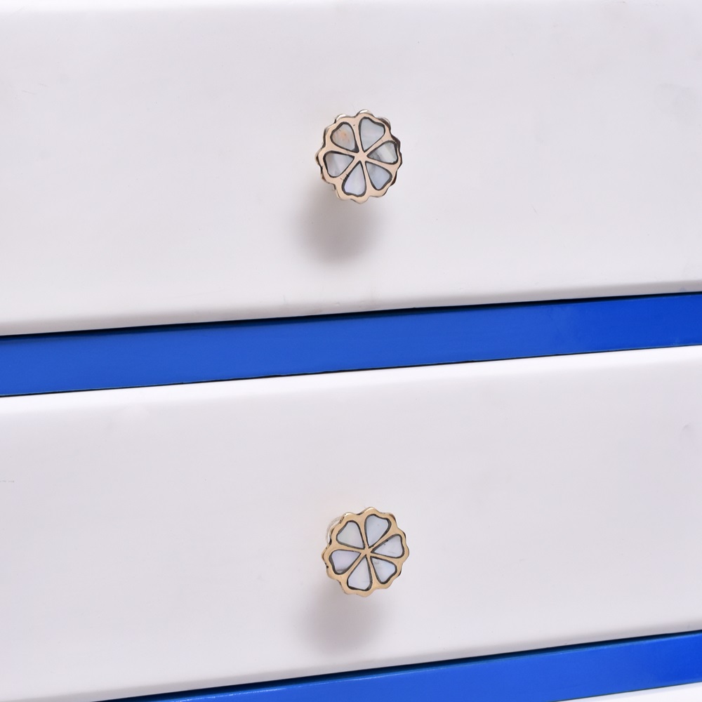 White and Golden Mother of Pearl Flower Drawer Knobs
